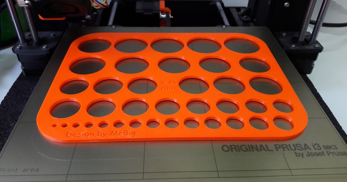 Quilling circles template board by McBig | Download free STL model ...