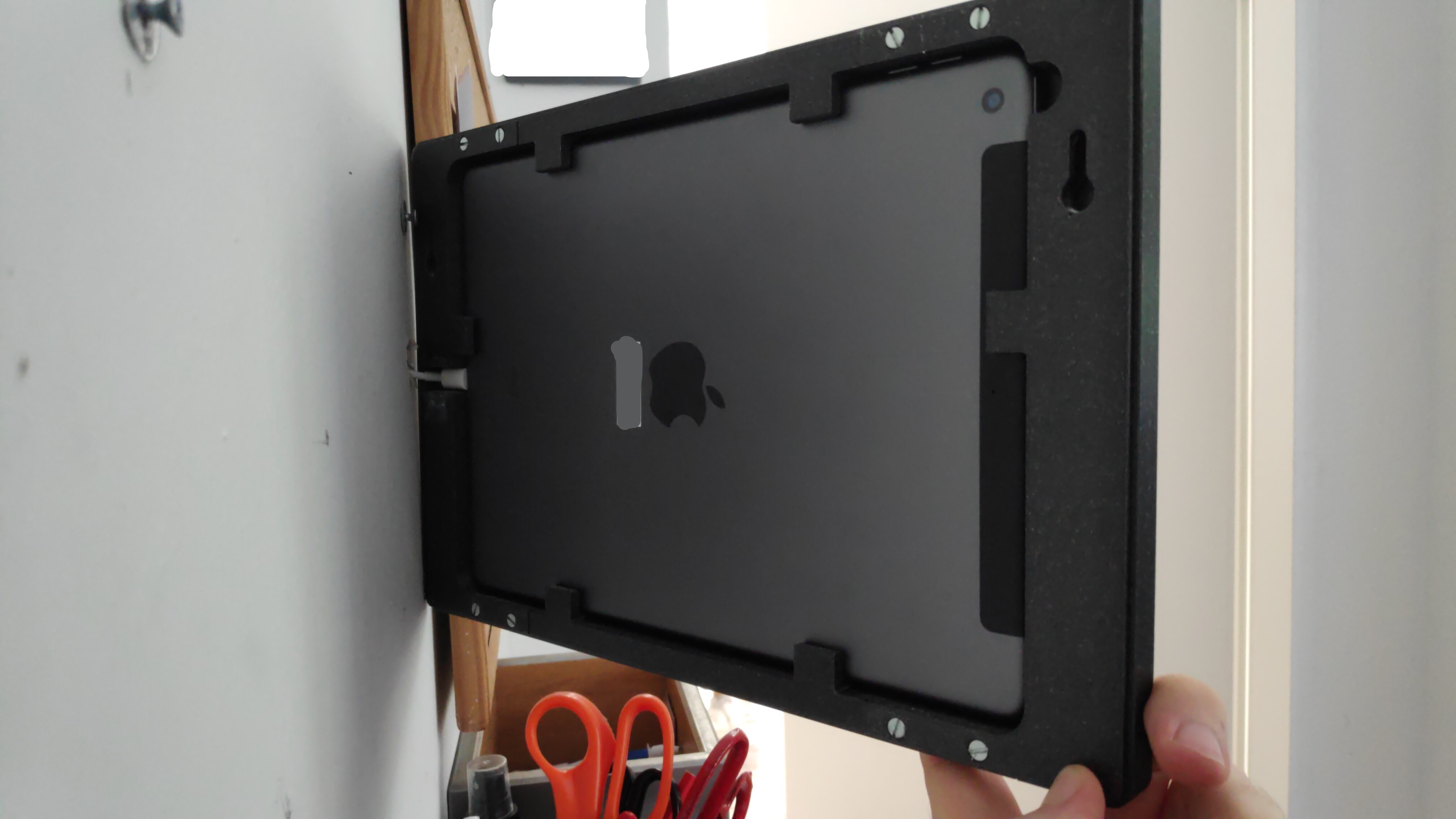 iPad 9 Wallmount by Polygon8 | Download free STL model | Printables.com