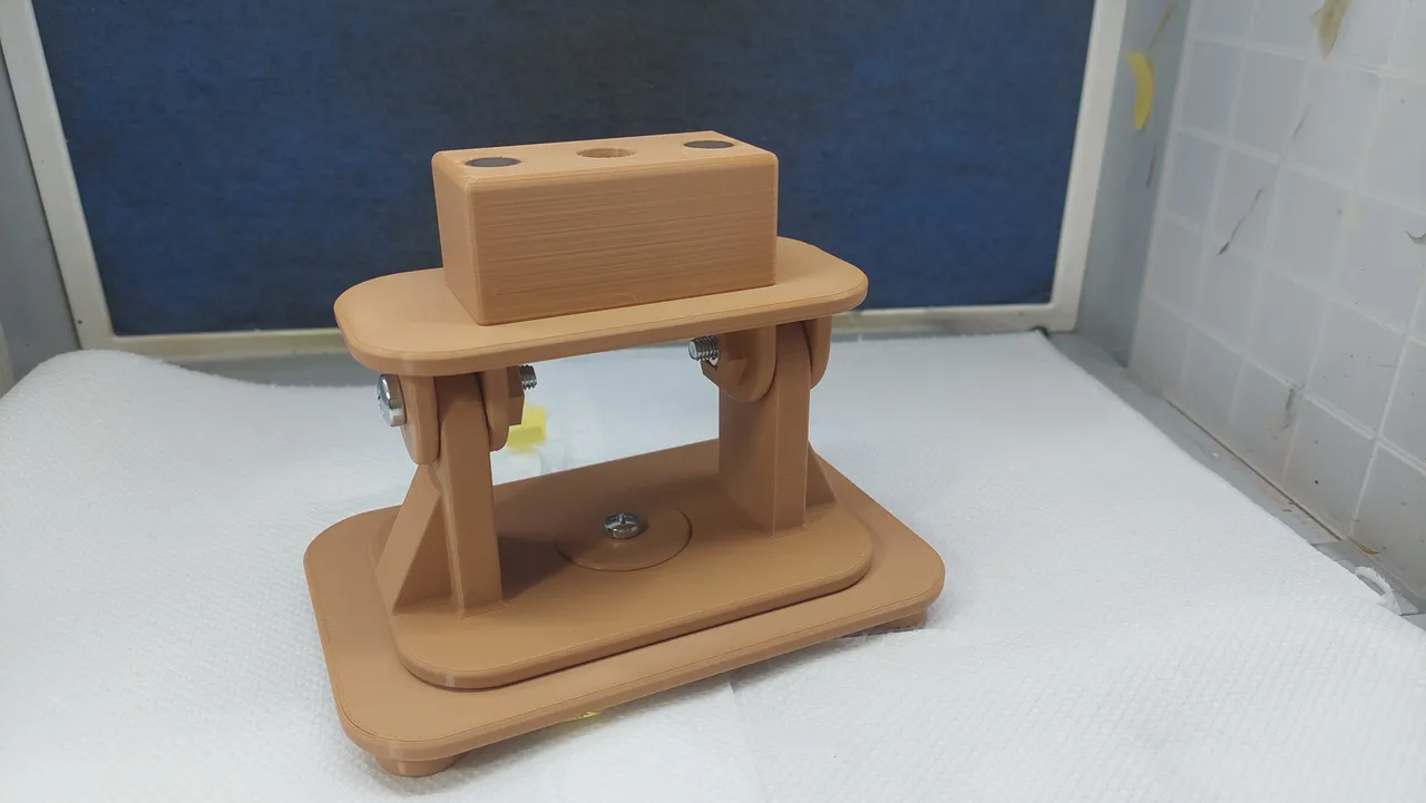 Model holder for painting by QuixEros | Download free STL model ...