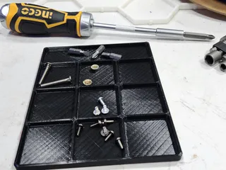 Screw Tray labelable by LittleJoeMuc | Download free STL model ...