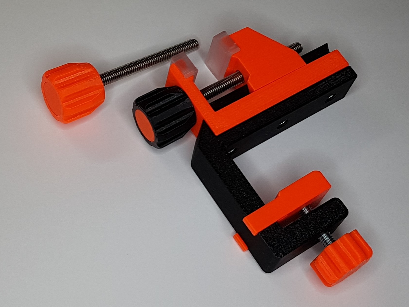 Miniature vice - Upgrade for hand knob by HD_Creator | Download free ...