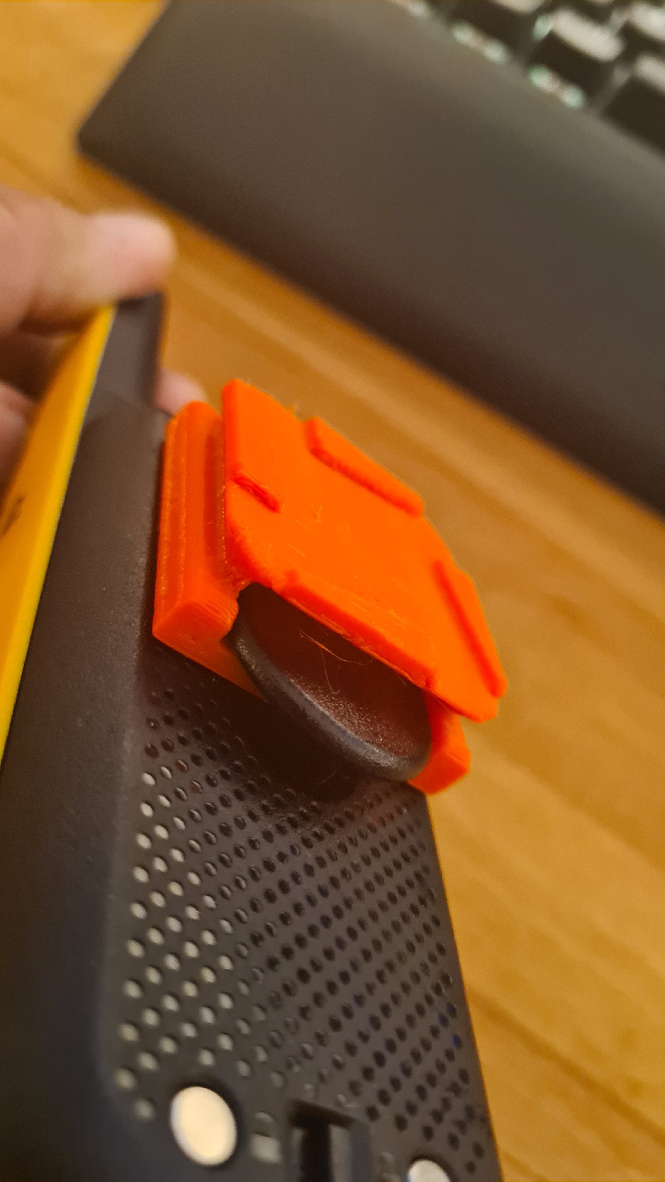 Motorola T82 - Peak design adapter by J4N | Download free STL model ...