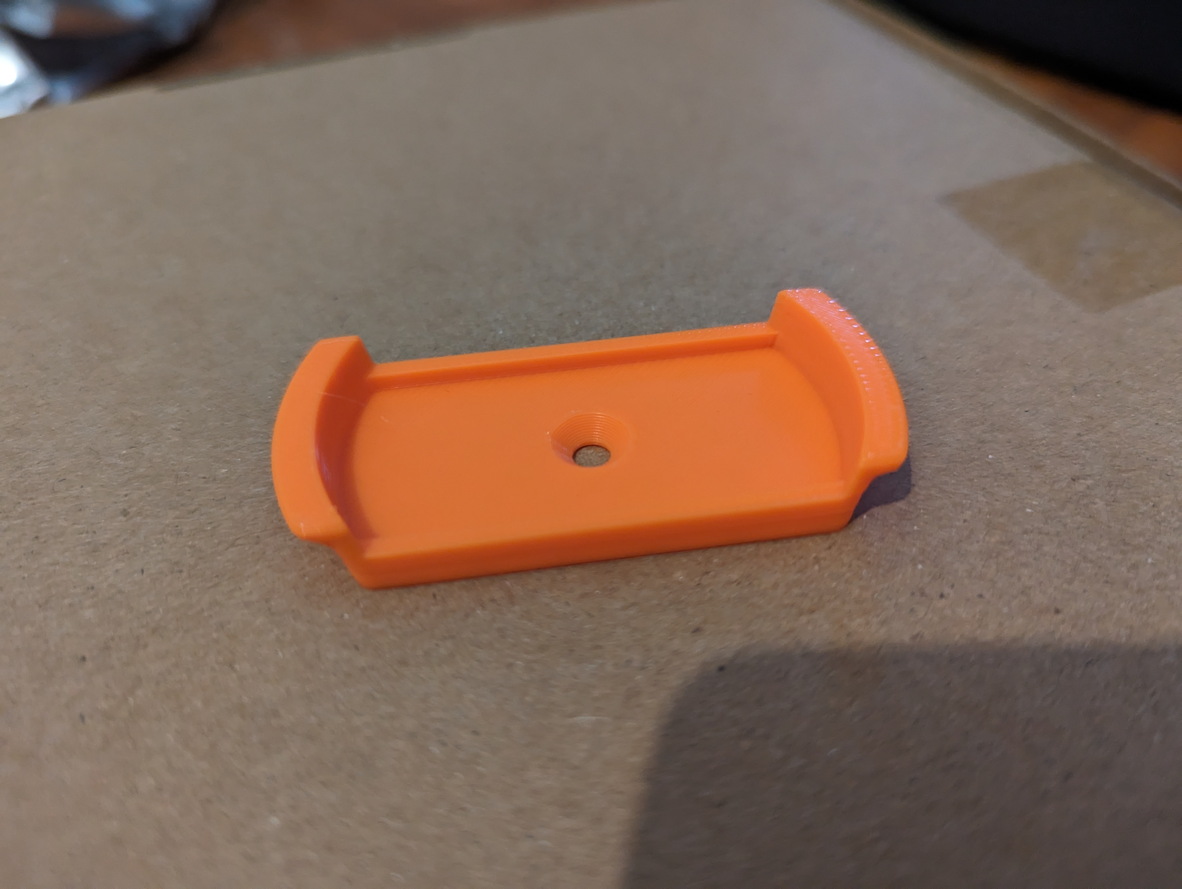 Philips hue outdoor sensor wall mount von Tarh | Kostenloses STL-Modell ...
