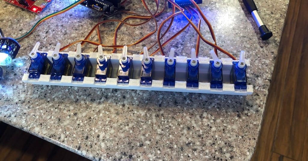 SG90 Micro Servo Test Tray by Eebel | Download free STL model ...