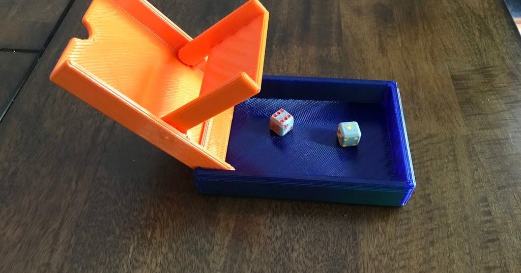 Portable Dice Tower with 16 mm Dice by Eebel | Printables Store