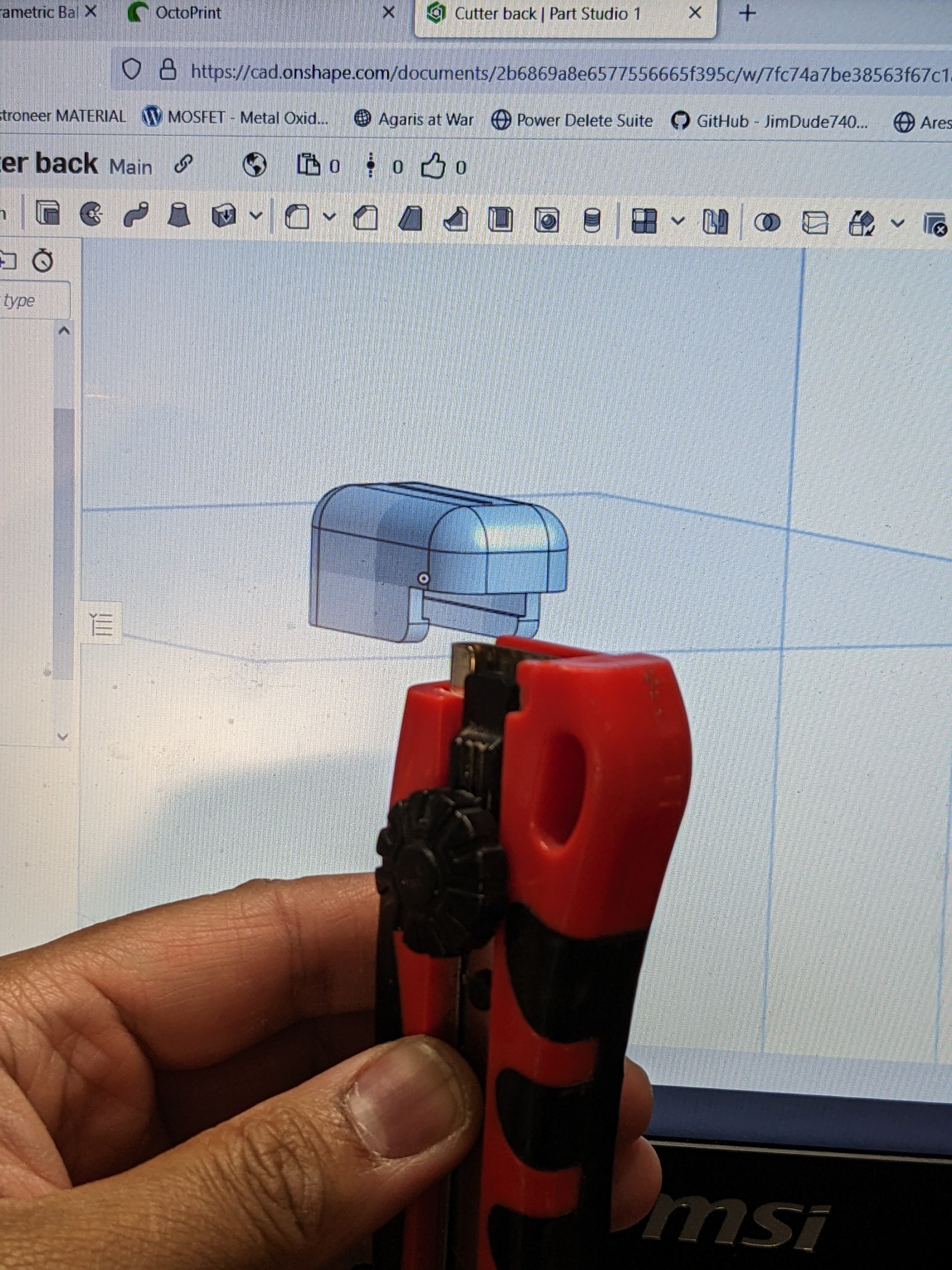 Box cutter lid/blade snapper by Bert | Download free STL model ...