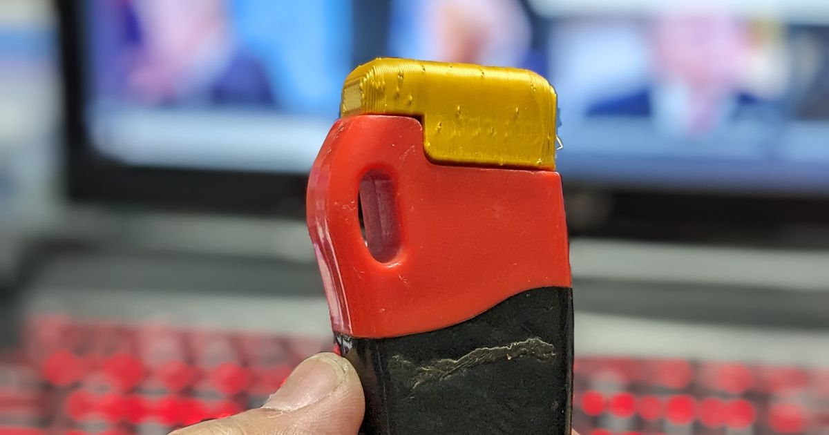 Box cutter lid/blade snapper by Bert | Download free STL model ...