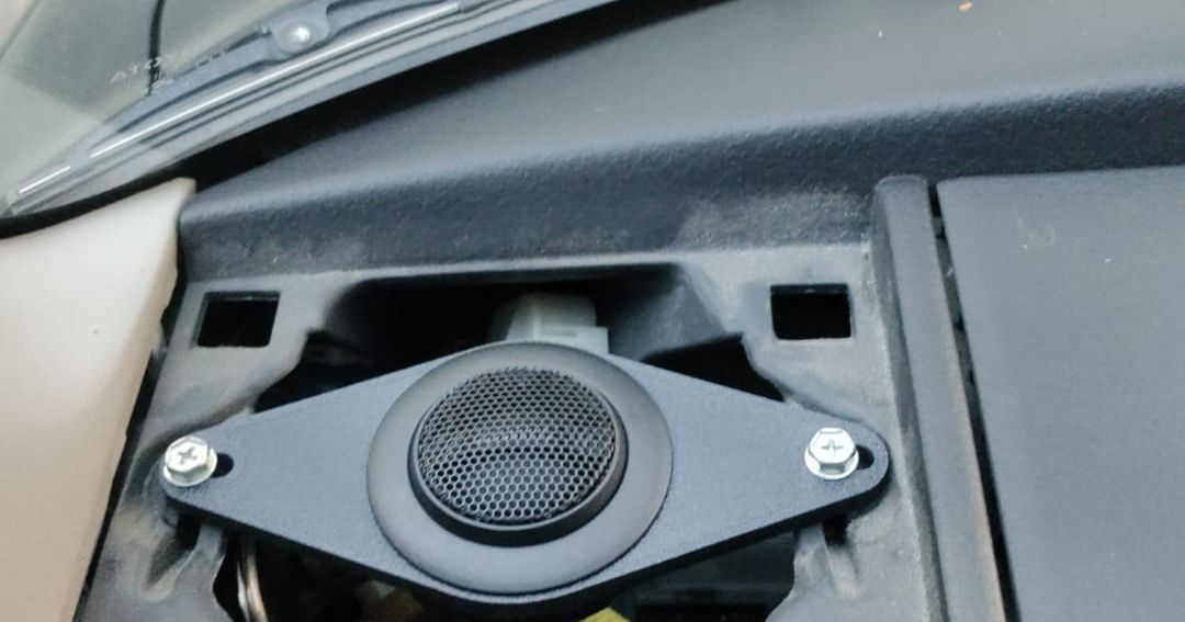 Toyota tweeter adapter by mikethewagon | Download free STL model ...