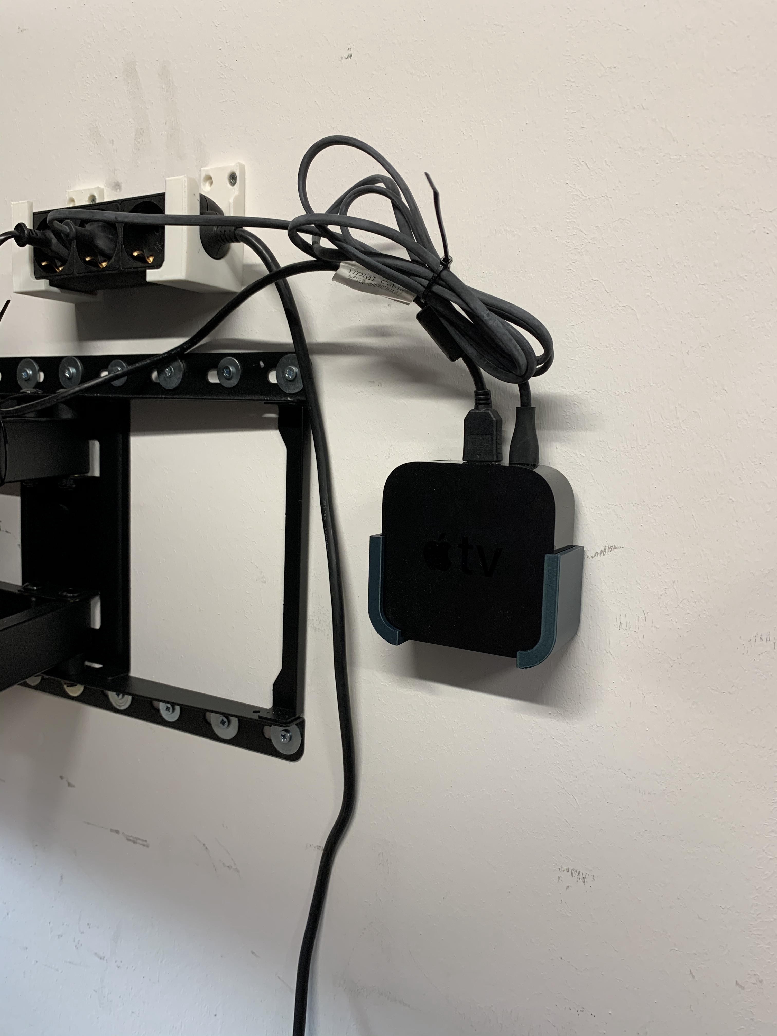 Apple TV 4K Wall-mount by niklasbartsch | Download free STL model ...