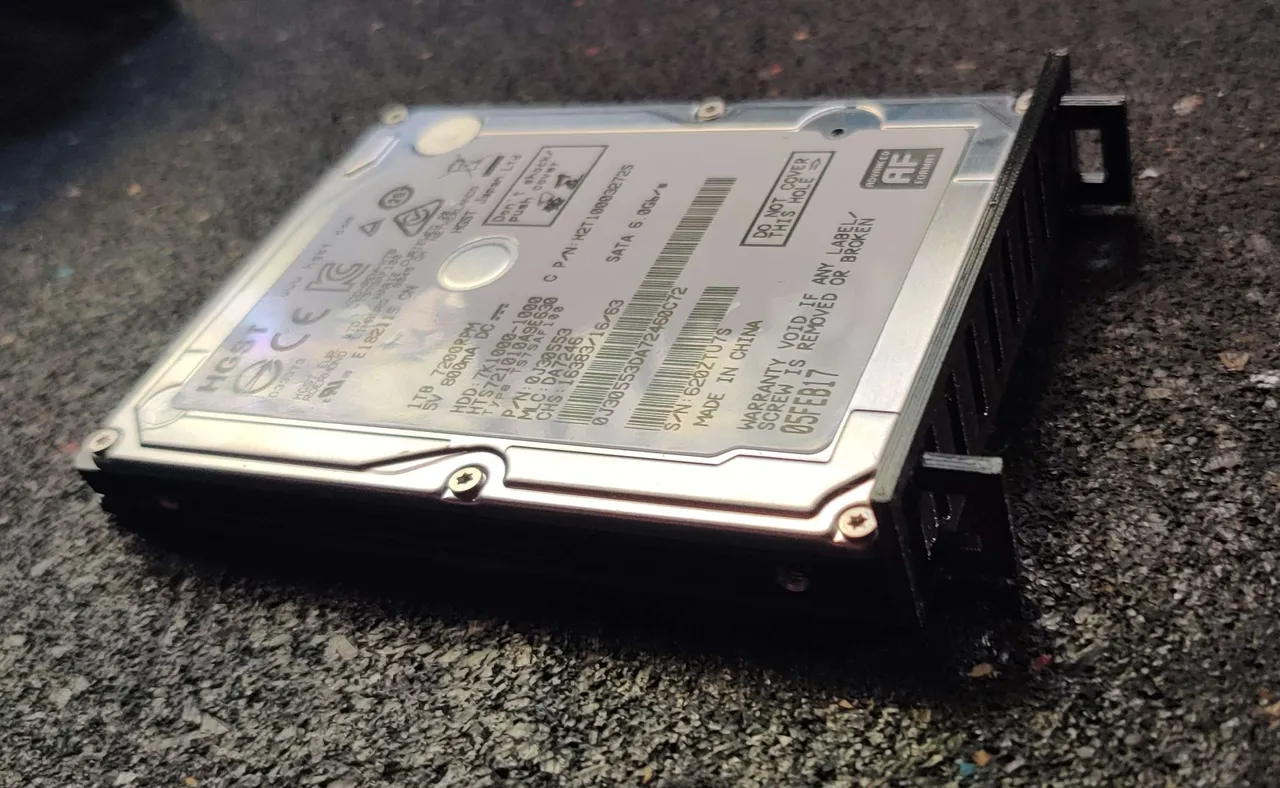 Hot Swap Drive Cage for 5.25 bay (4x 2.5 SFF Drives) by Stranger2.0 ...
