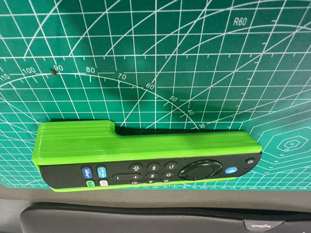 FireTv Air Tag Remote Holder by aalexisa14 | Download free STL model ...