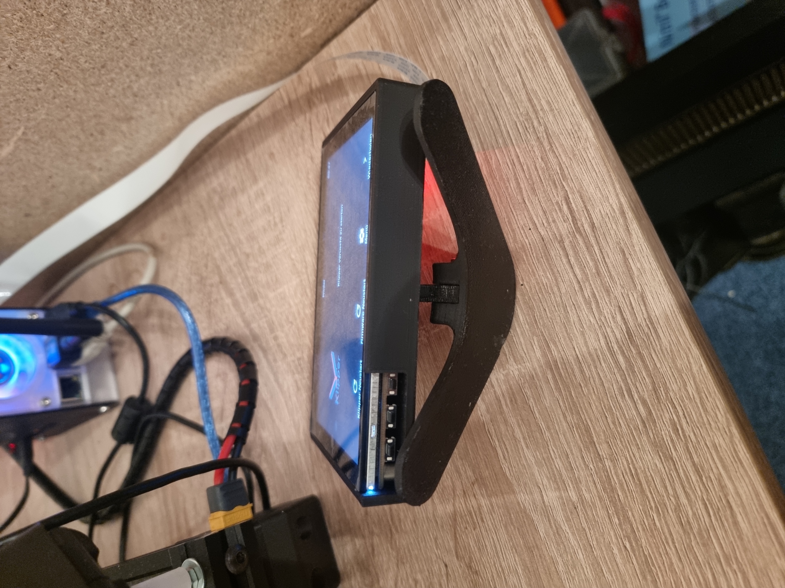 BTT PI TFT50 v2.1 Case with Stand by Derrough | Download free STL model ...