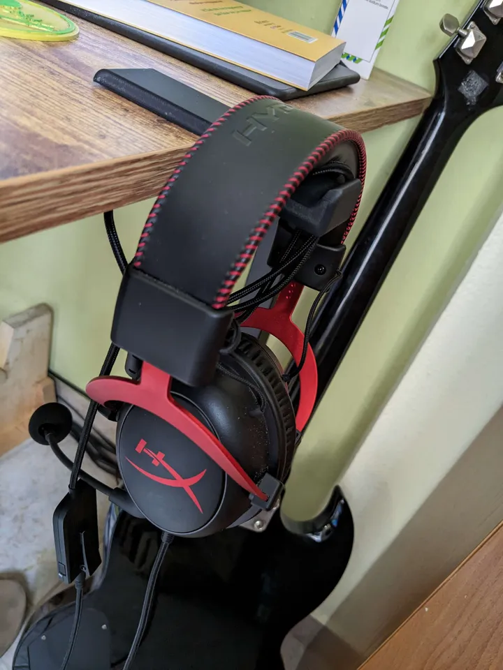 Sliding HeadPhone Stand by Aizenrath | Download free STL model ...