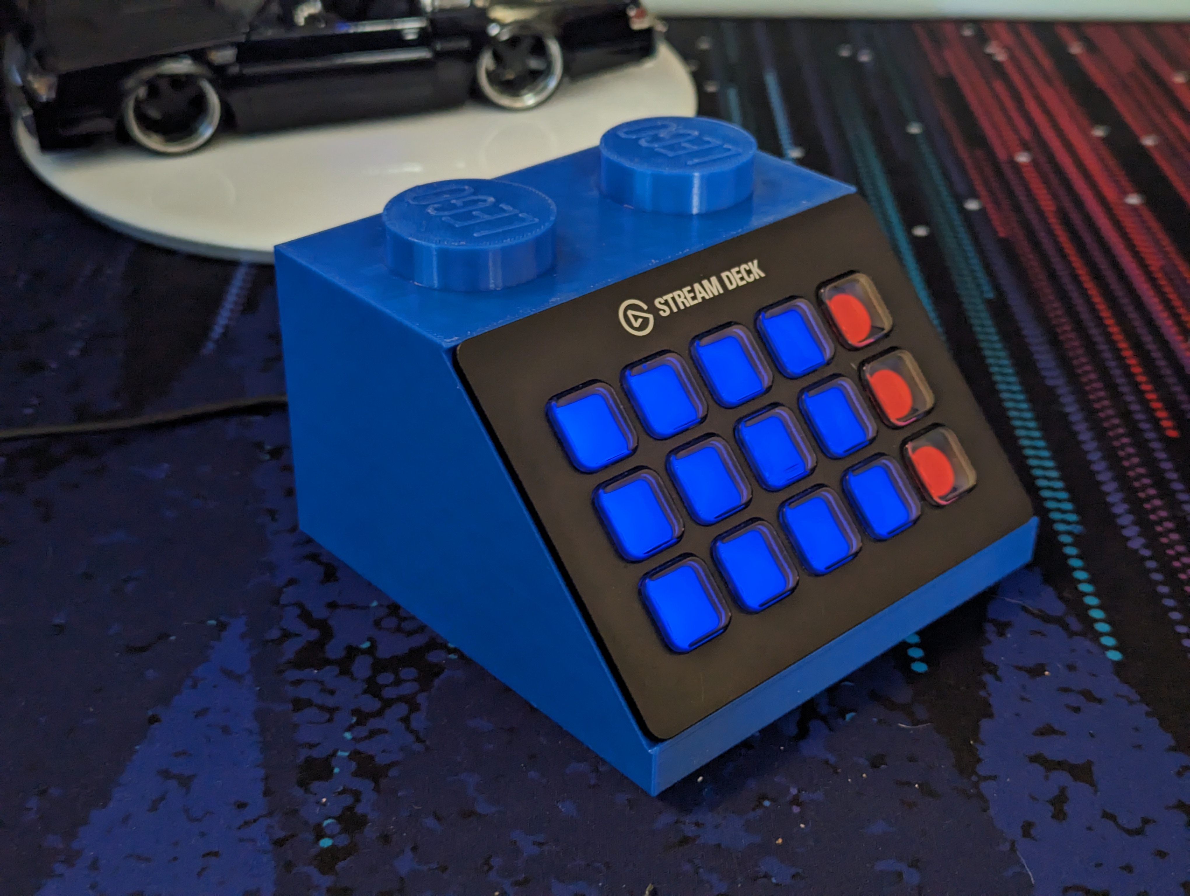 Lego Computer Slope Brick mount for Gen1 Streamdeck by lokiparts ...