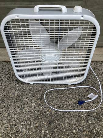 Lasko Box Fan Replacement Foot by Firecloud5 | Download free STL model ...
