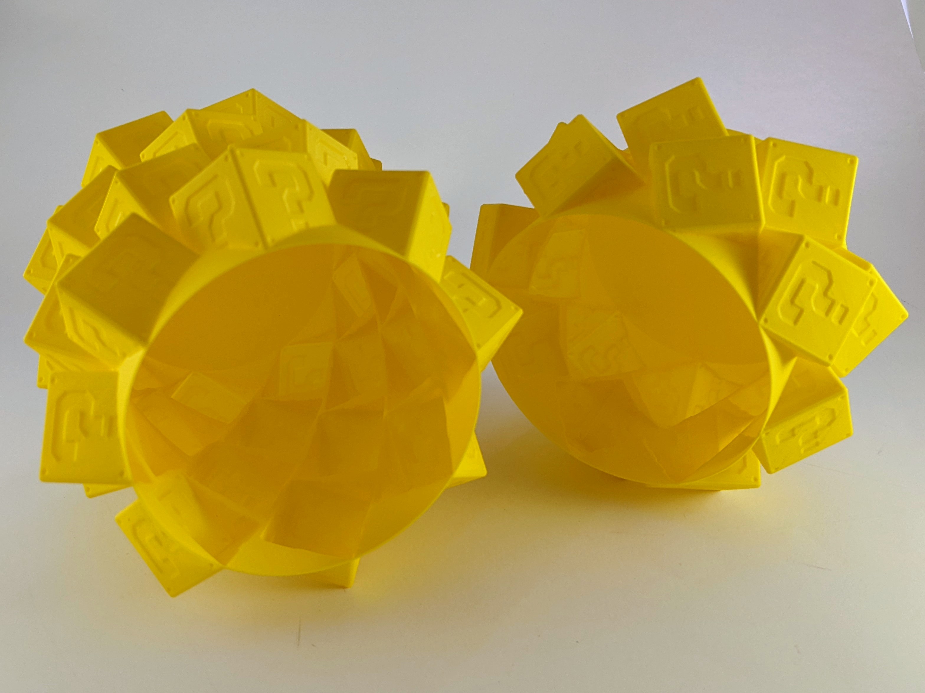 Mario Coin Block Vase Desk Caddy by Grandpa 3DPrints | Download free ...