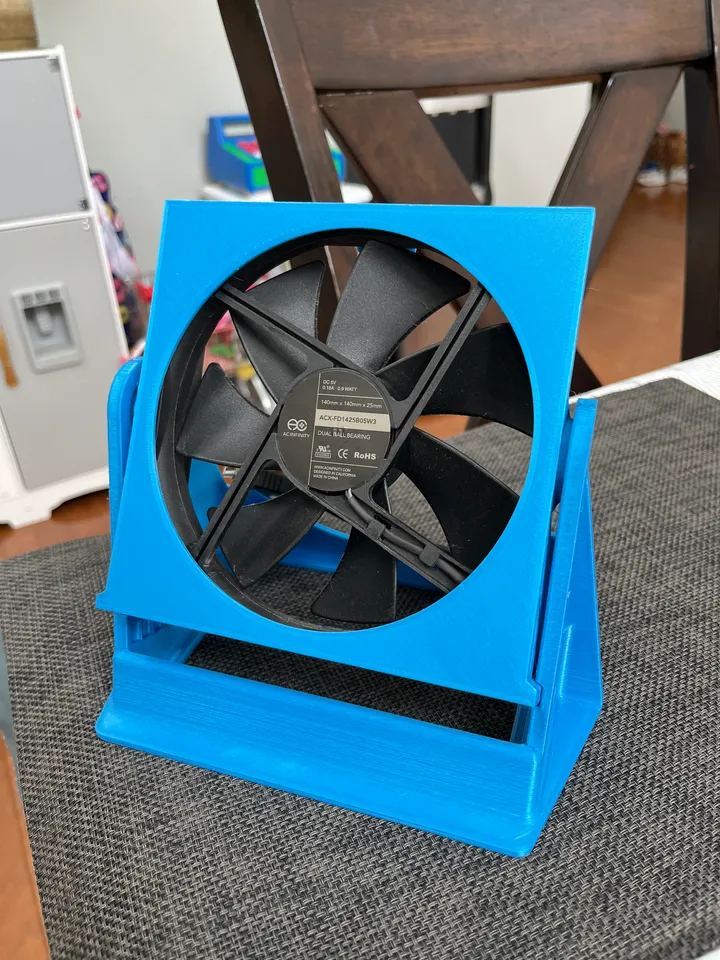 Adjustable Perfect Desktop Fan Stand (Remixed for 140mm fans) by SM ...
