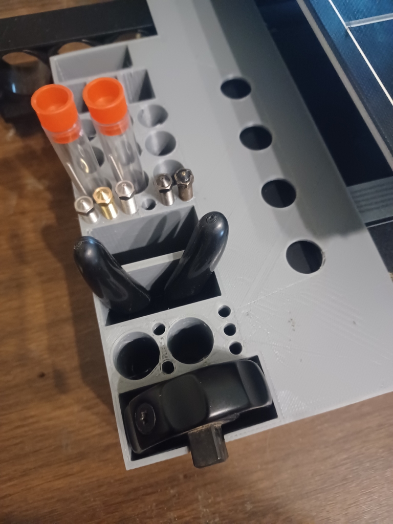 Anycubic Kobra Plus Tool & Waste Bin von GrnEyedDvl | Kostenloses STL ...