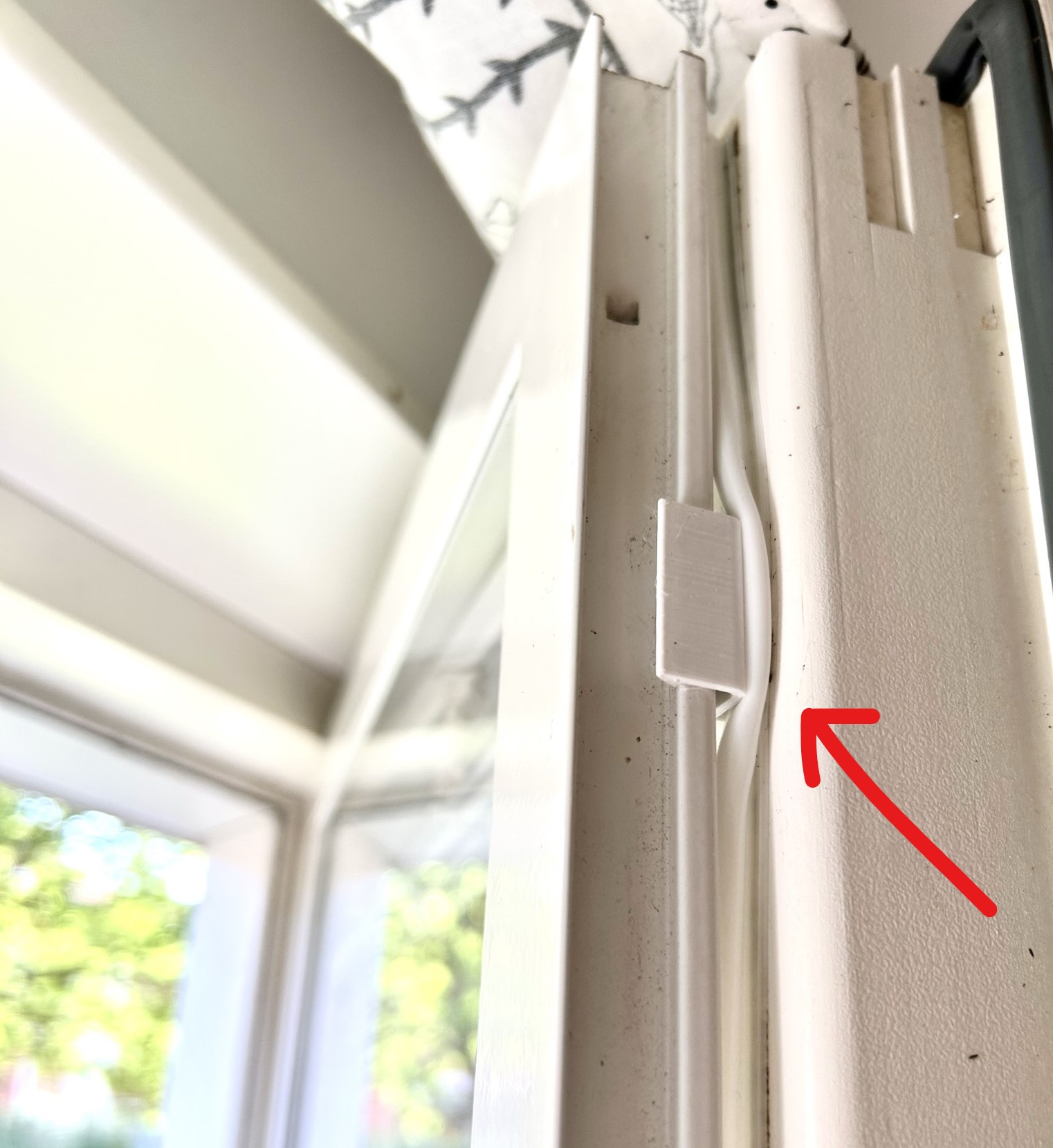 Locking clip for common Swedish 2+1 window by ChristofferÅ | Download ...