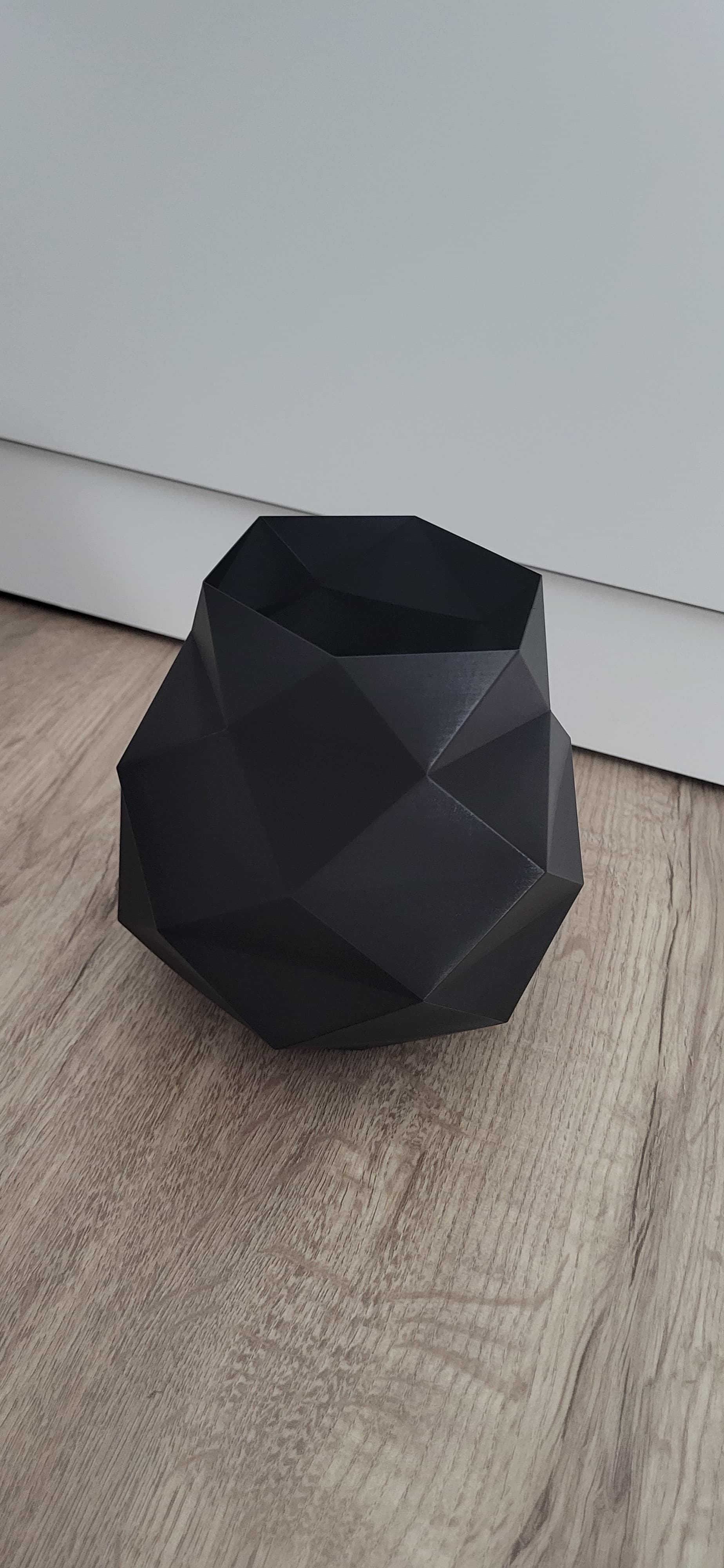 Low Poly Vase by Emvi 3D | Download free STL model | Printables.com