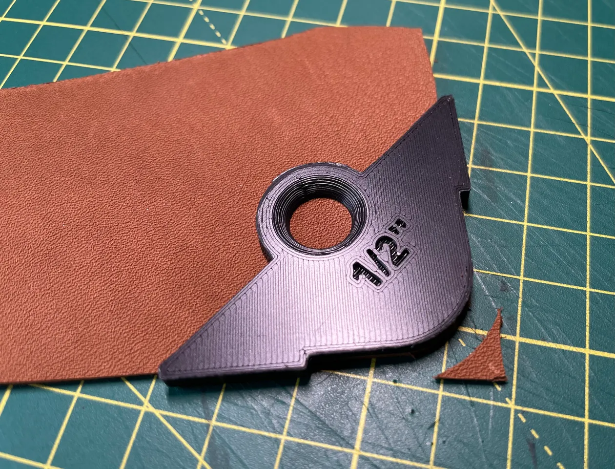 Corner radius guide for leathercraft by Soner Güler | Download free STL ...