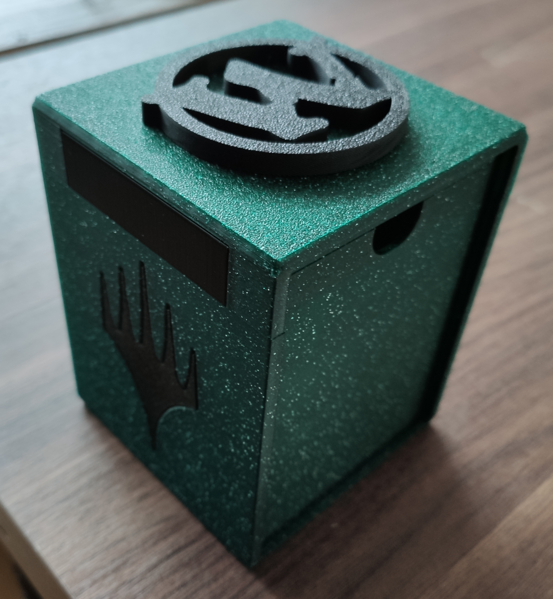 MTG Commander Deck Box with Twist Lock by MadeByBarry | Download free ...