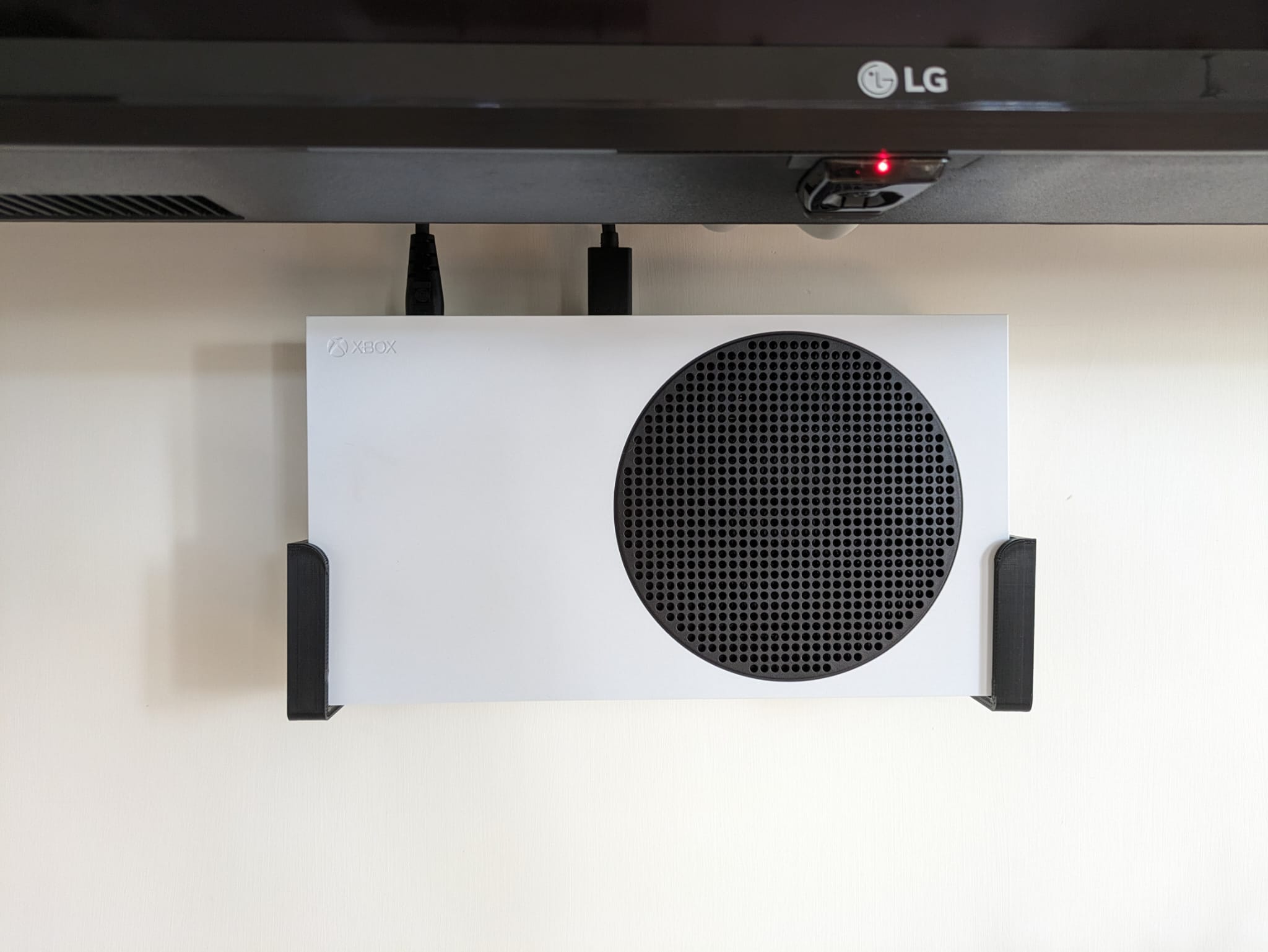 XBOX S WALL MOUNT SUPPORT by SKFactory3D | Download free STL model ...