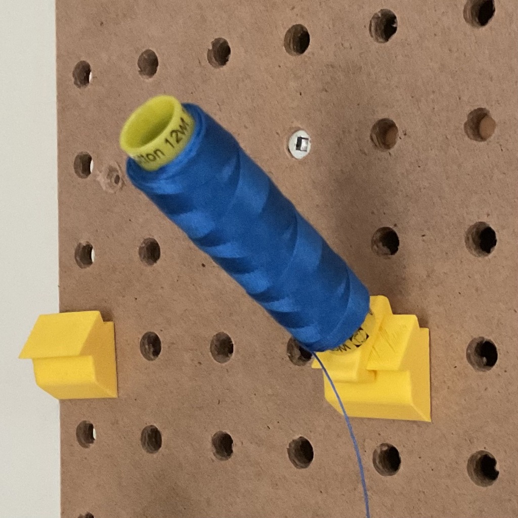 Adjustable Spool Holder (for Thread) by idlebear | Download free STL ...