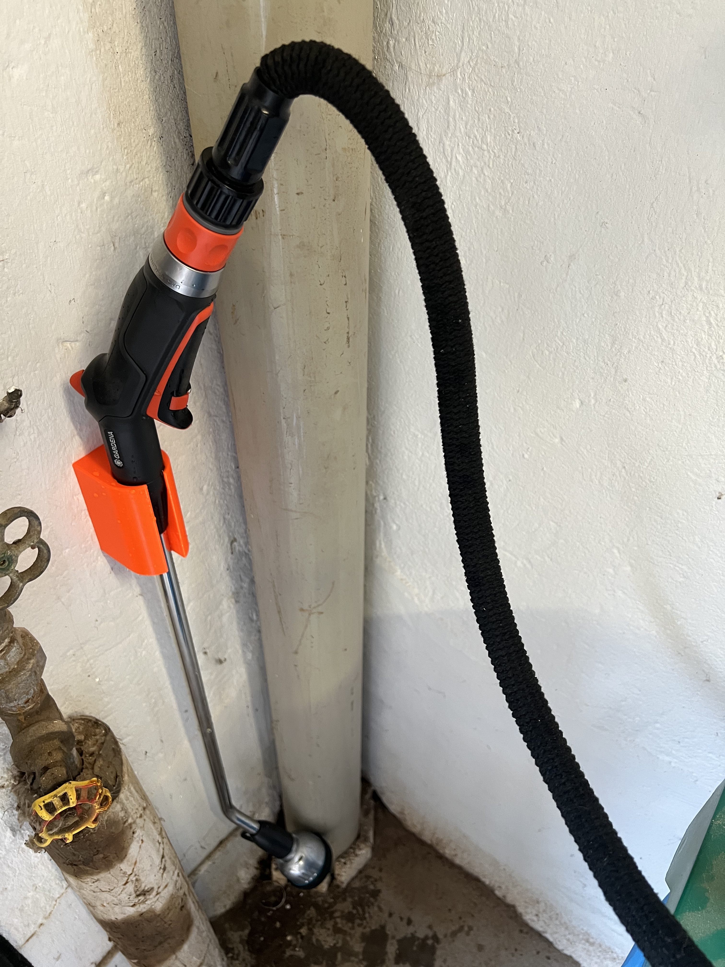 Gardena Gießstab Wandhalter / Gardena water lance wall holder by ...