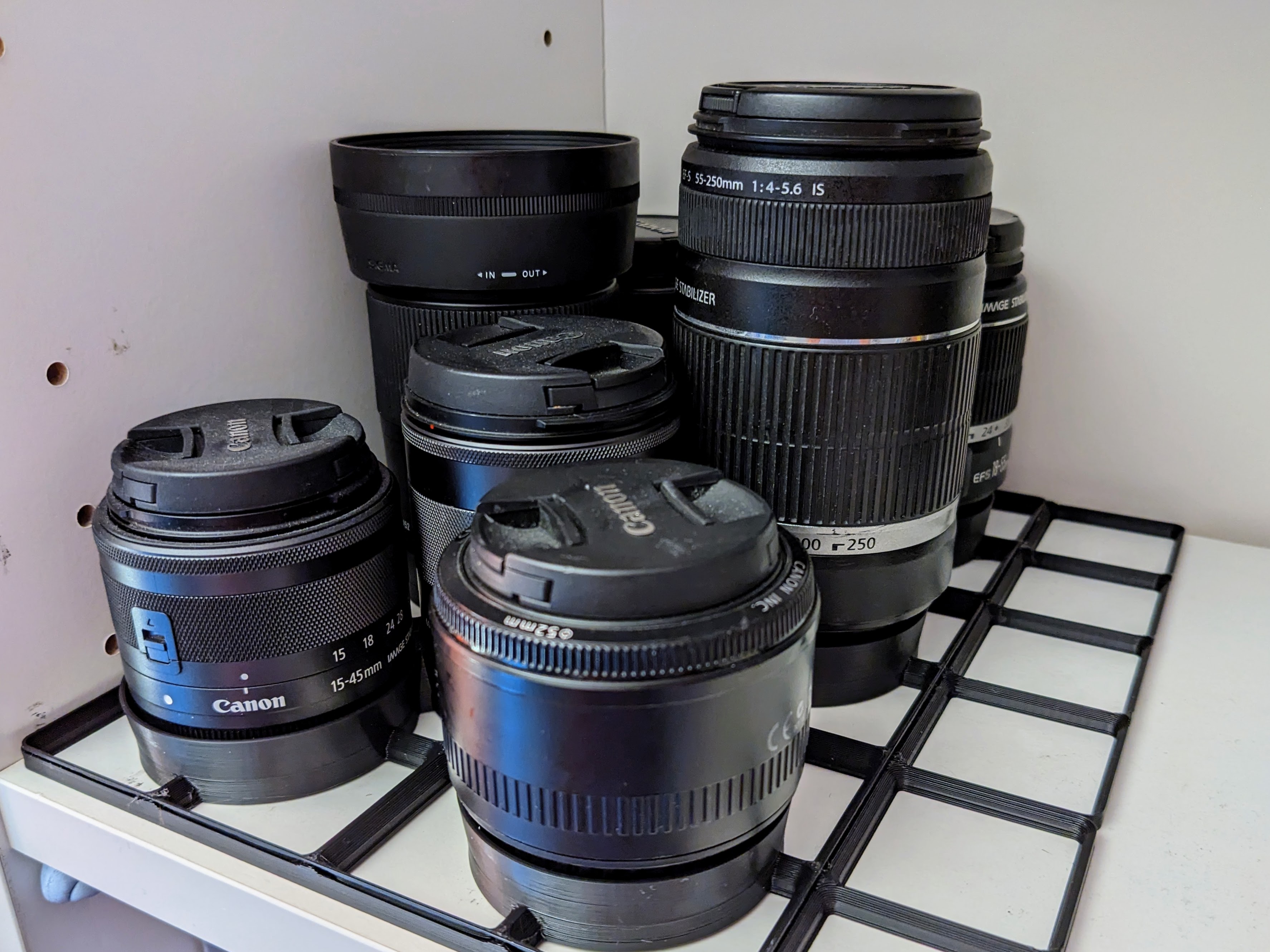 Gridfinity Lens Holders by drewwwau | Download free STL model | Printables.com