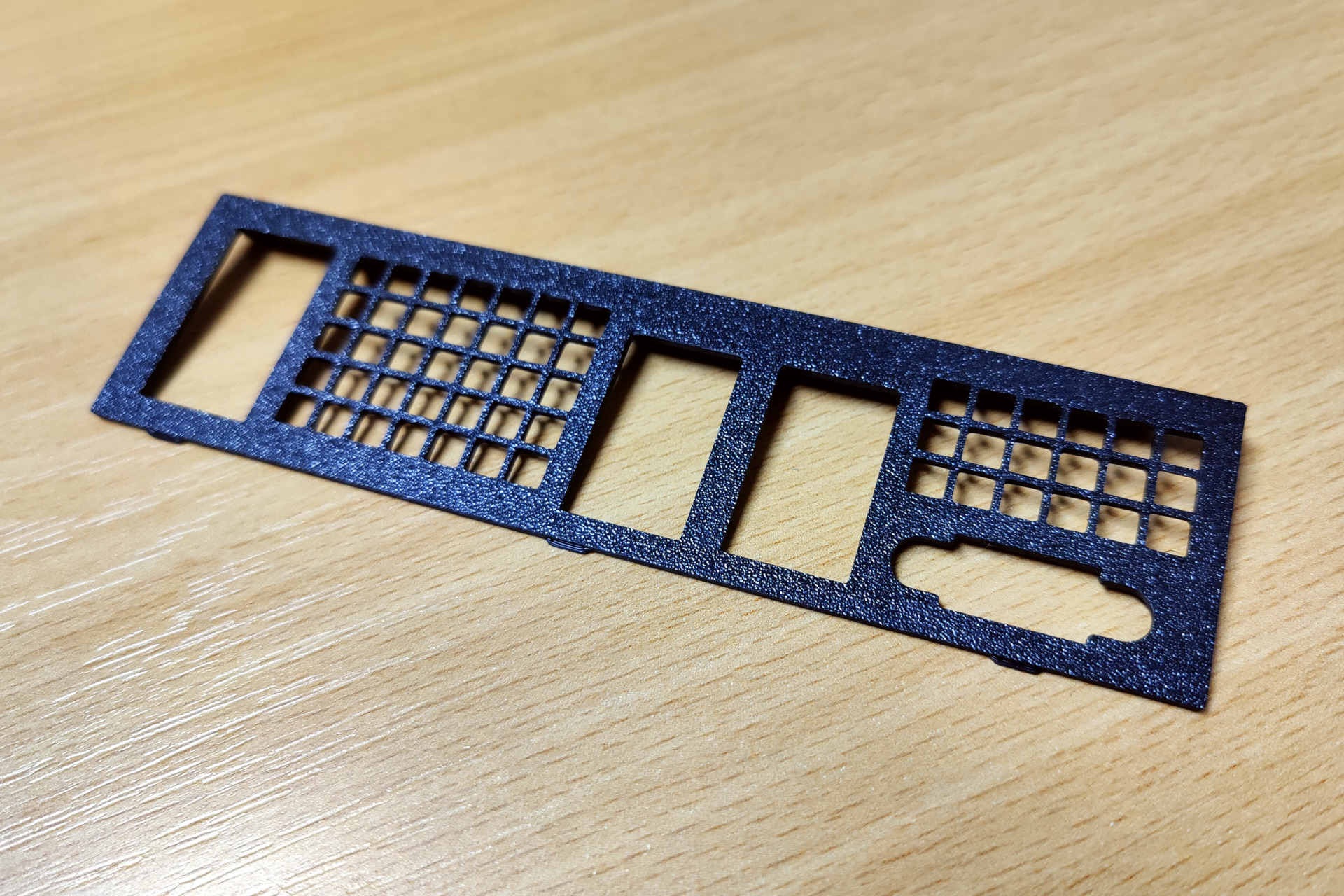 IO Shield Supermicro A2SDi for SC505 Chassis by Petr Sedlář | Download ...