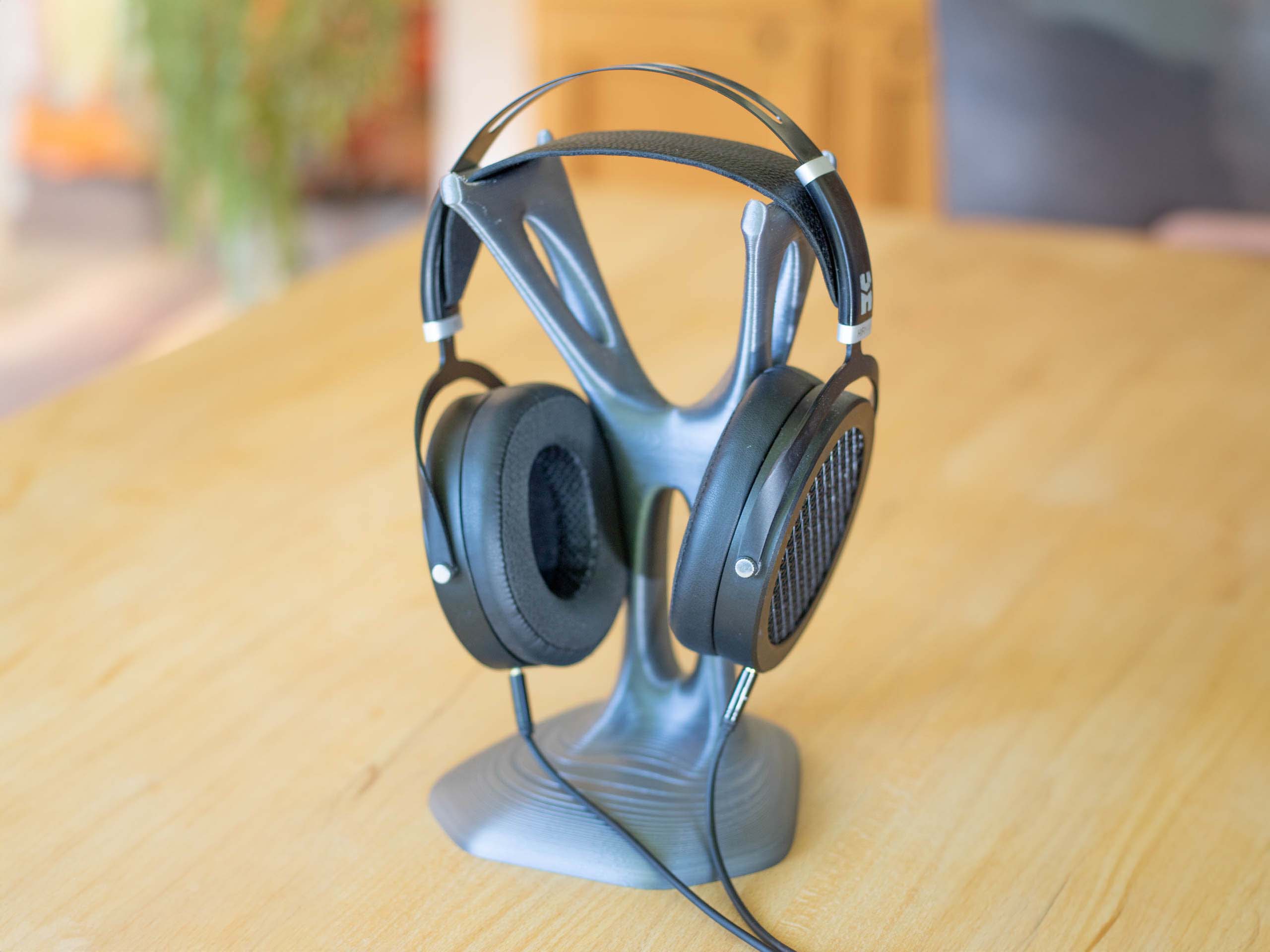 Full Height Headphonestand by Moritz Neyer | Download free STL model ...