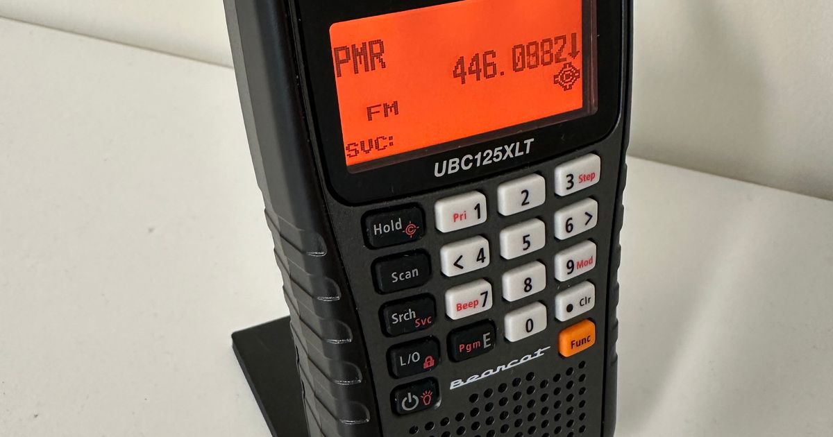 Stand for Uniden Bearcat or other scanner von Ememell | Kostenloses STL ...
