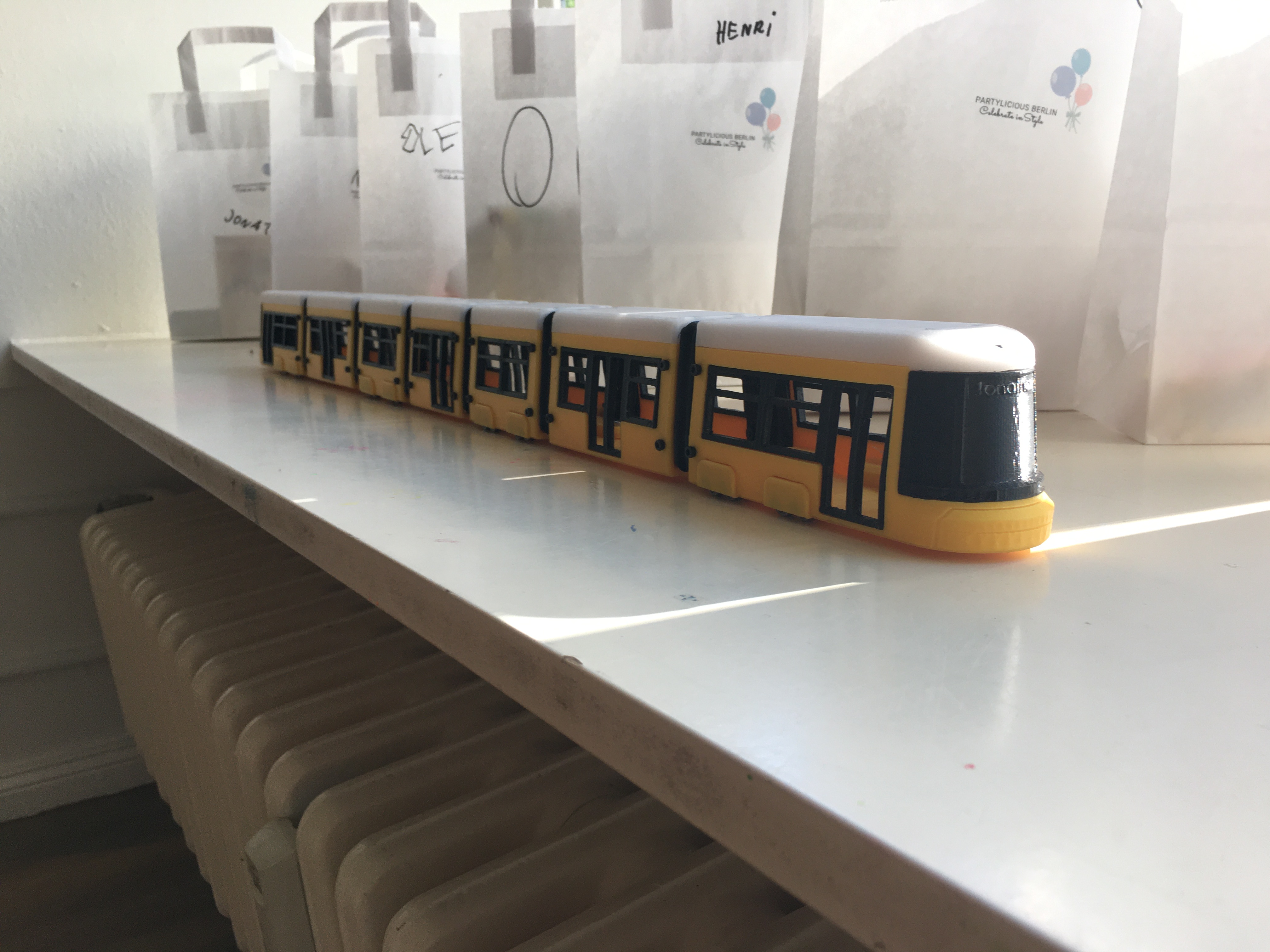 "Flex Berlin" - Tram Train Toy by SusManufactory | Download free STL ...