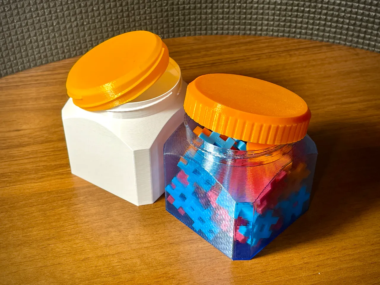 Vase jar - Solid lid (parametric) by RobSmo | Download free STL model ...