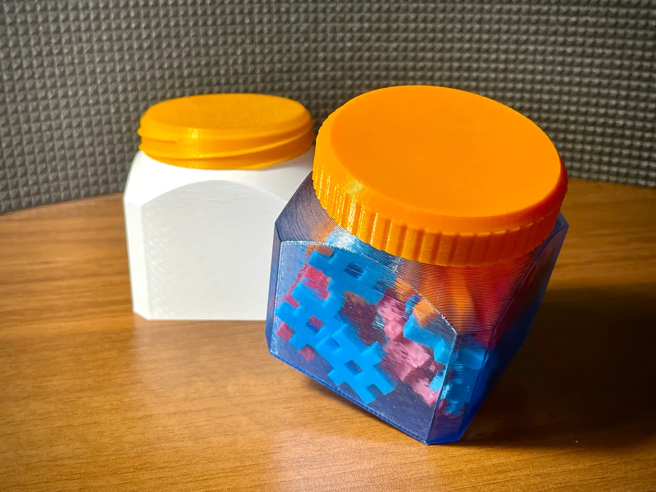 Vase jar - Solid lid (parametric) by RobSmo | Download free STL model ...