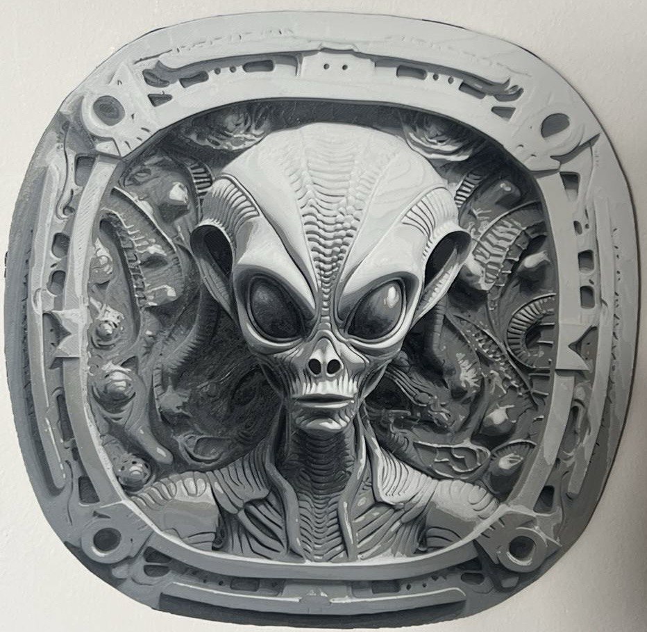 Alien in the frame by Don Matis | Download free STL model | Printables.com