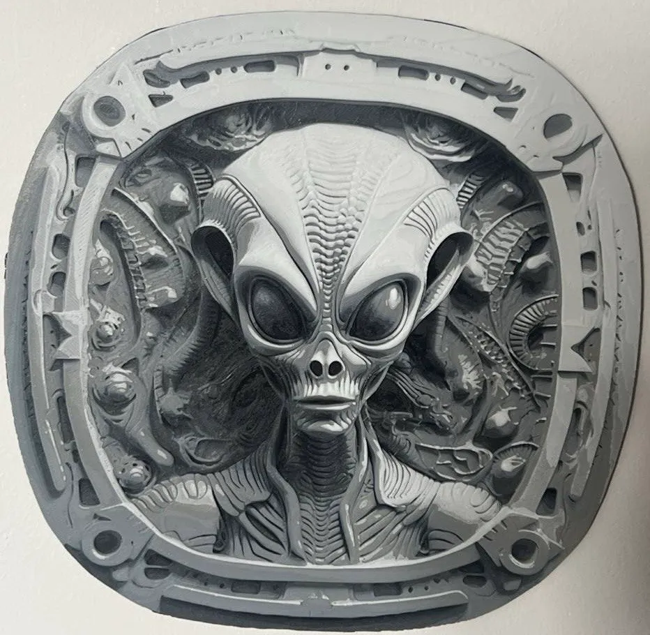 Alien in the frame by Don Matis | Download free STL model | Printables.com