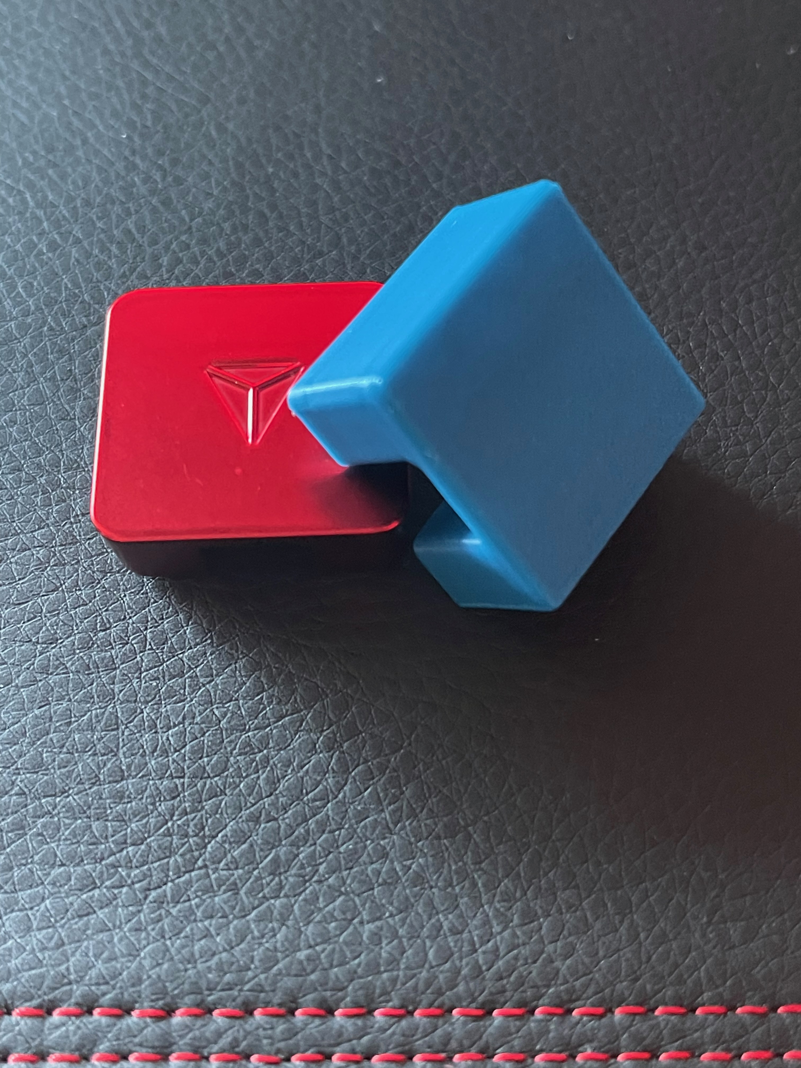 Secret Labs Magnus Pro Desktop Cable Management by John Hoke | Download ...