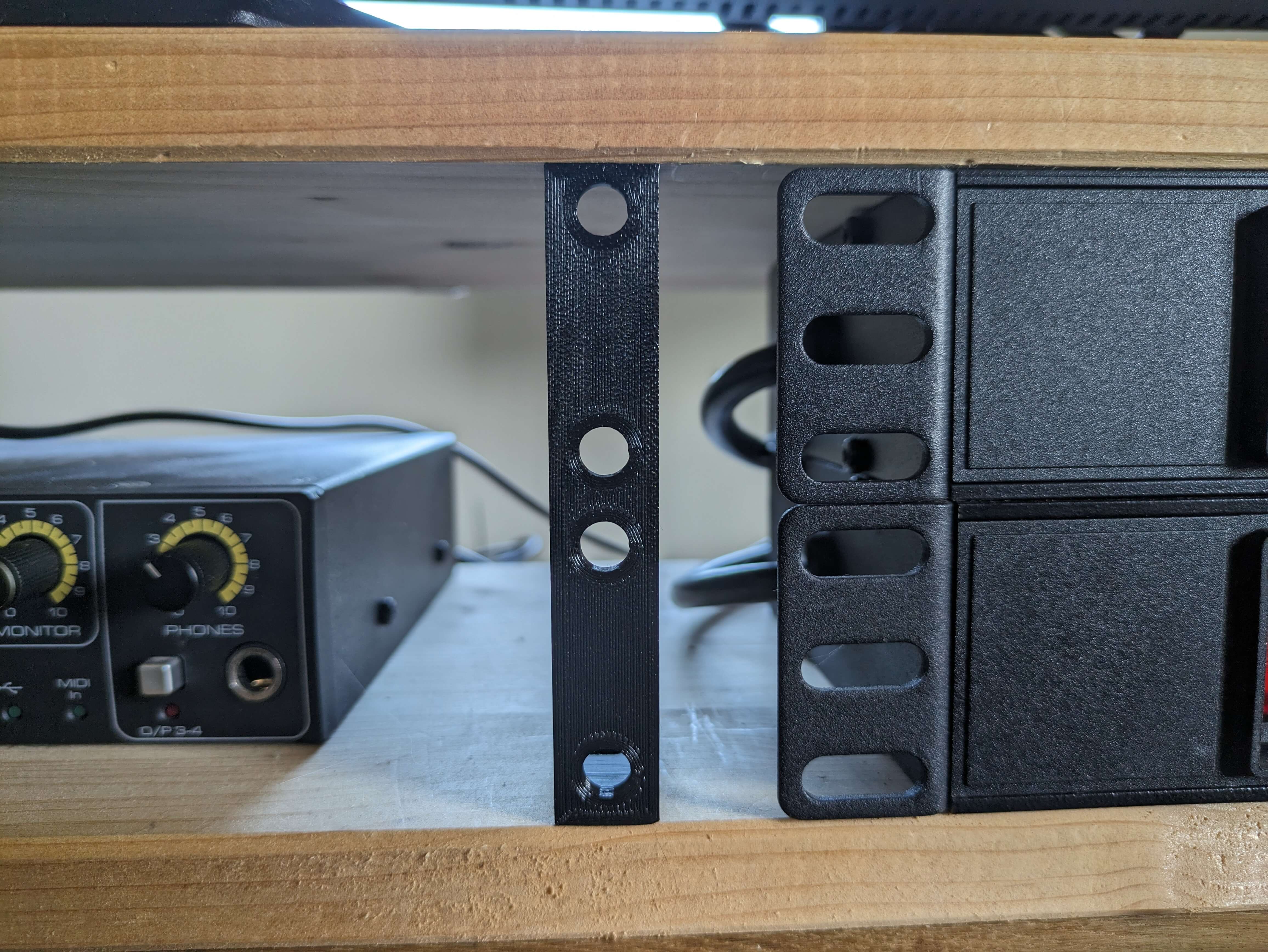 2x 1U/HE Rack Mount Bracket (Short) by Barthy | Download free STL model ...