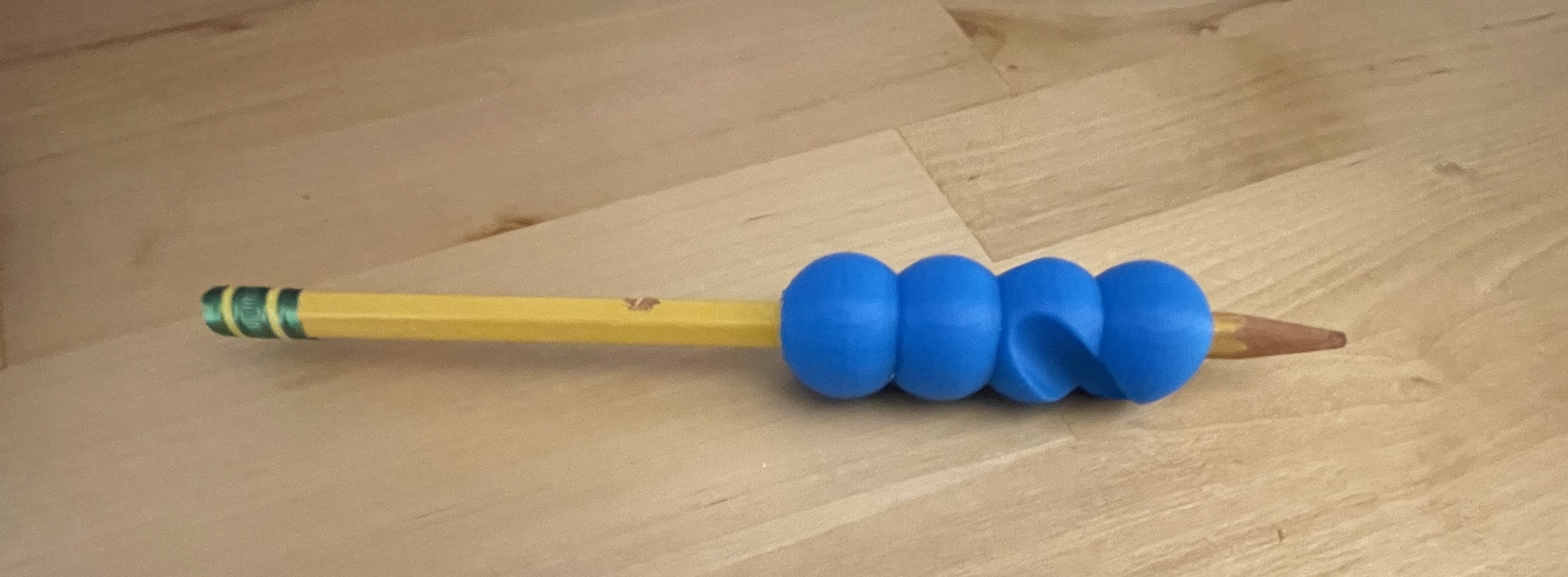 Adaptive Wide Pencil Grip #1 by teachingonthespec | Download free STL ...