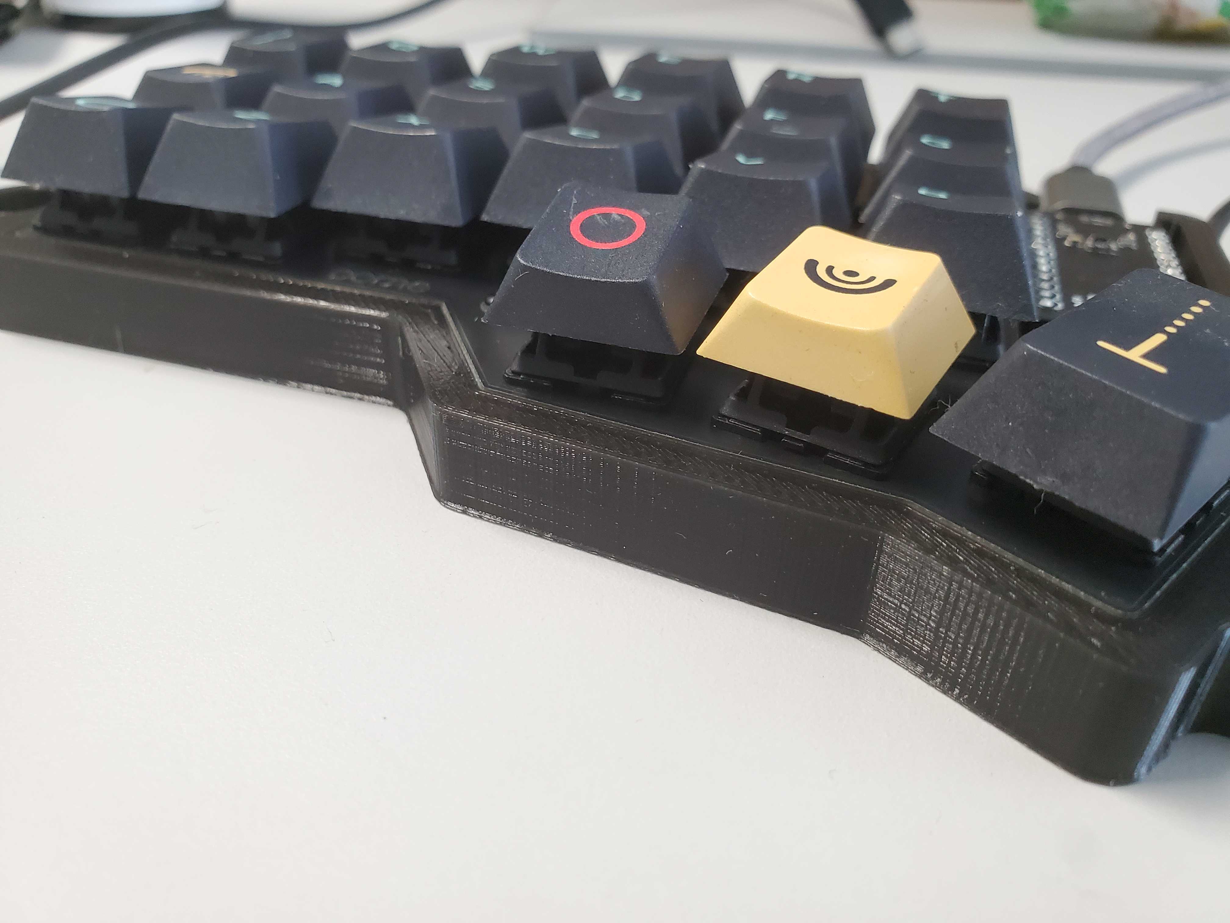 Corne Keyboard Low case - With standoff included by Bqbqr | Download ...