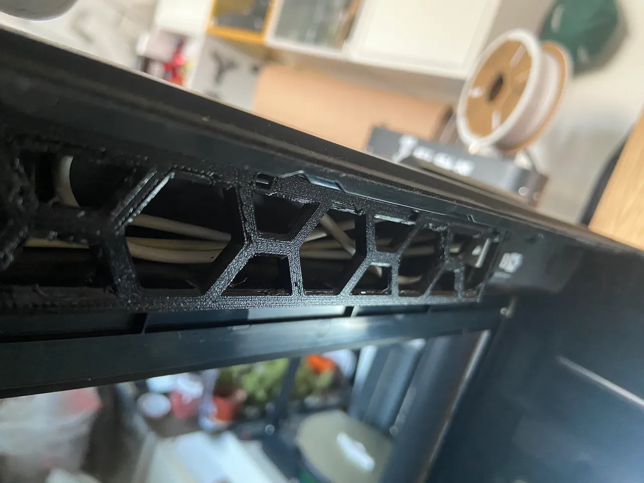 Bambu Lab P1S USB Cable Management Plate by PrinttX | Download free STL ...