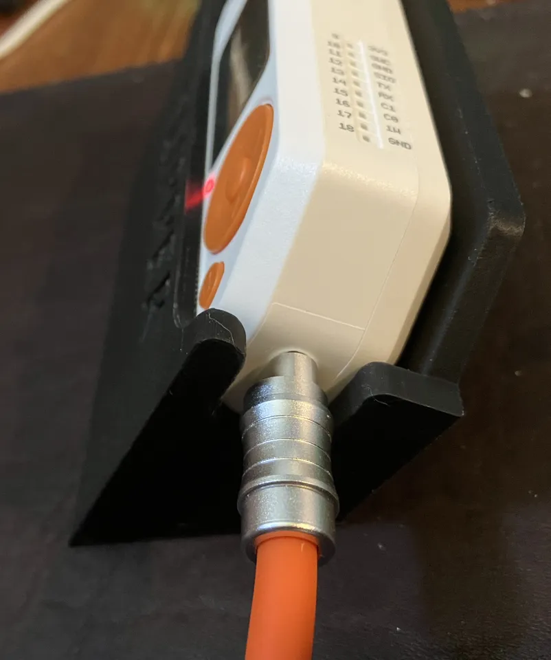 Flipper stand by yakMedic | Download free STL model | Printables.com