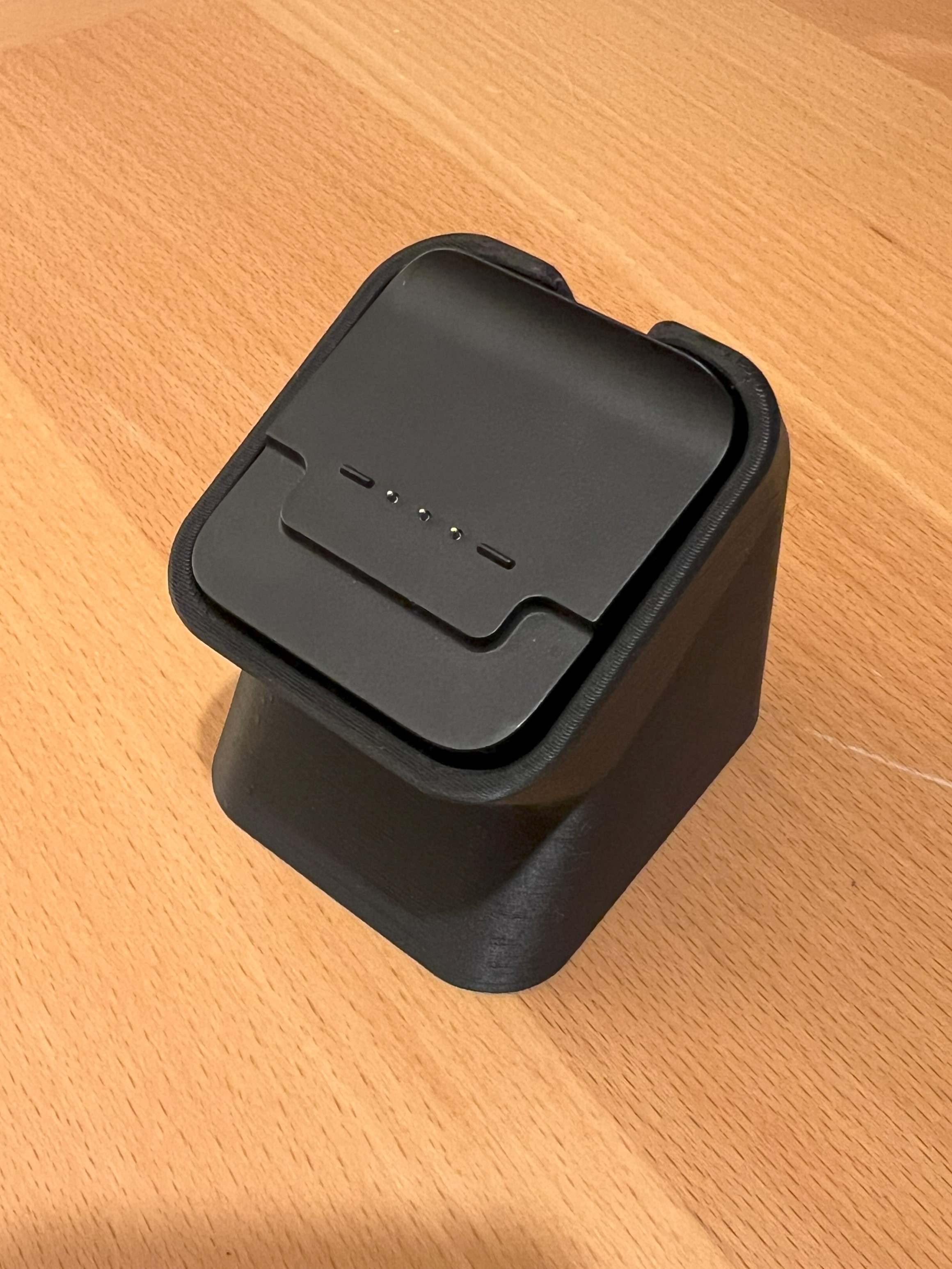 Minimalist Xbox Elite 2 Controller Charging Stand by NotEnoughGlue ...