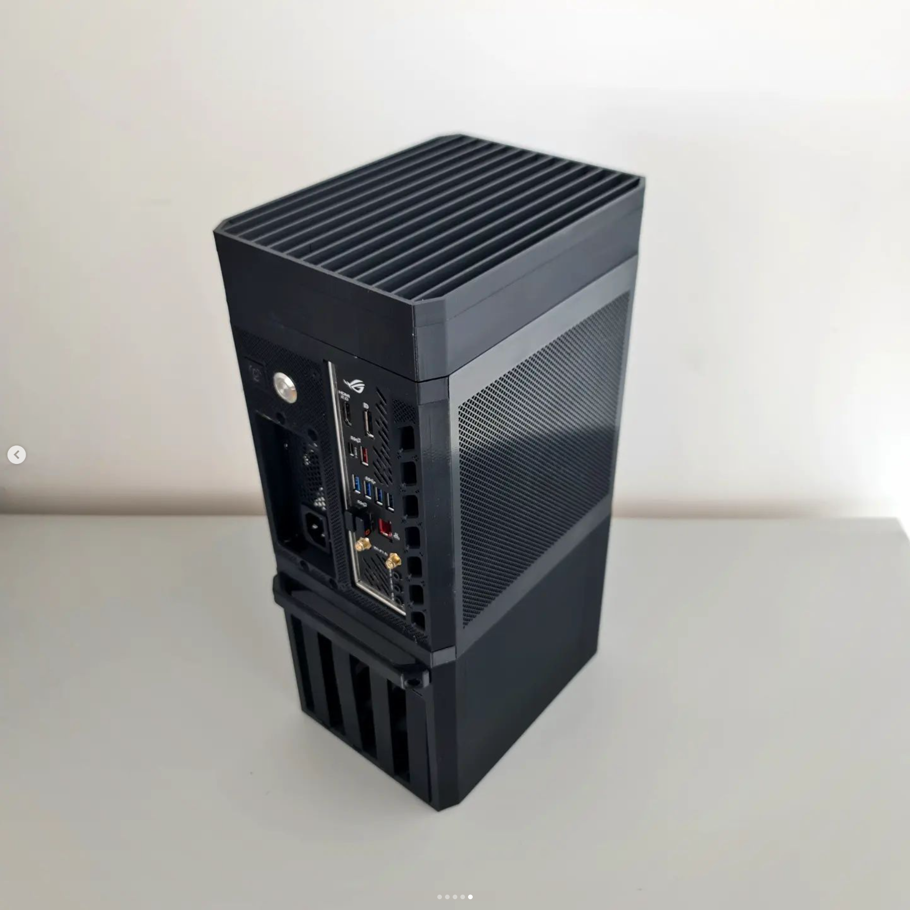 MASS - Stackable NAS ITX Enclosure por Haydn Bao | Descargar modelo STL gratuito | Printables.com