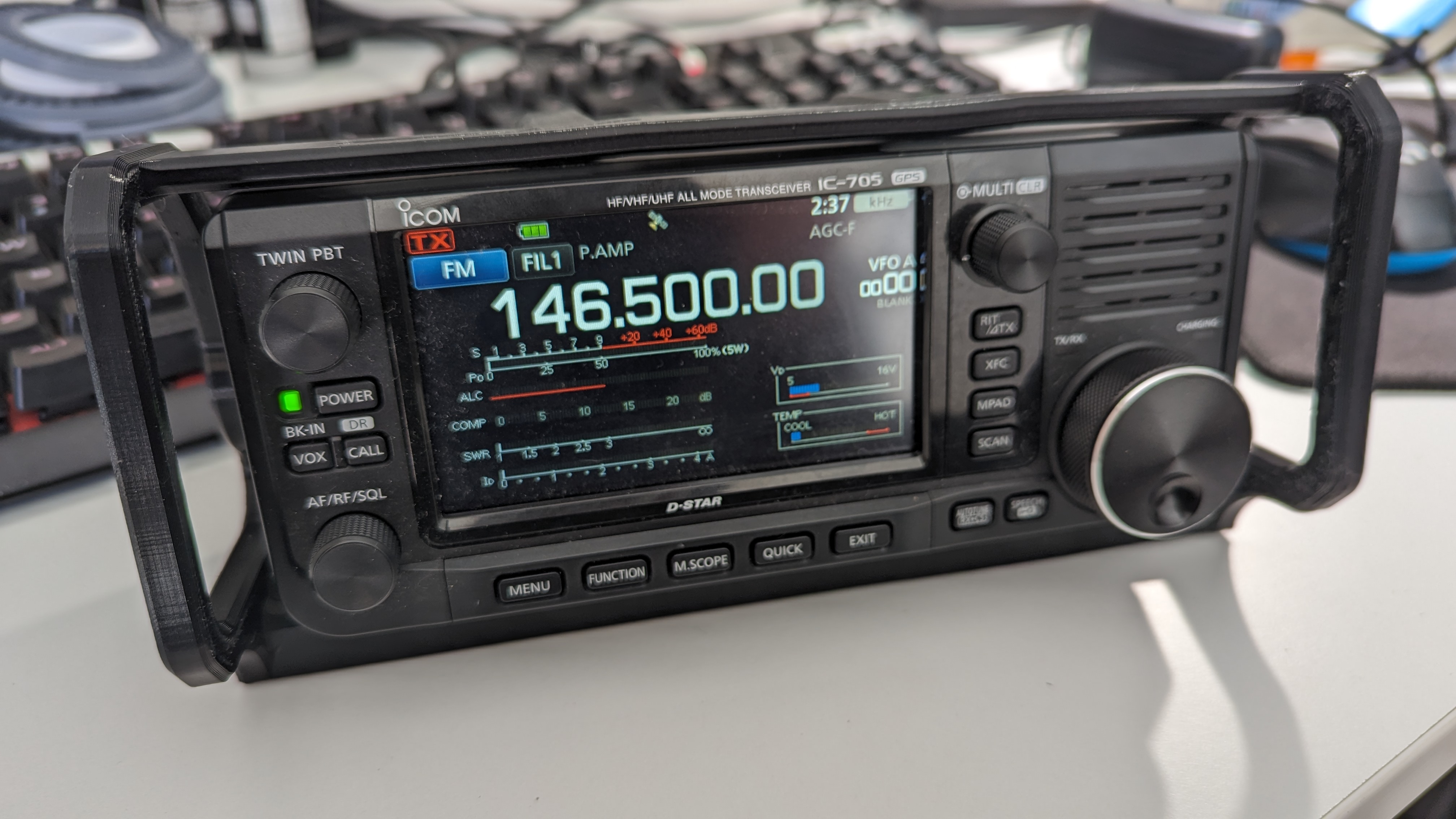 Protective cage for Icom IC-705 - by IU1OPK by mgle | Download free STL ...