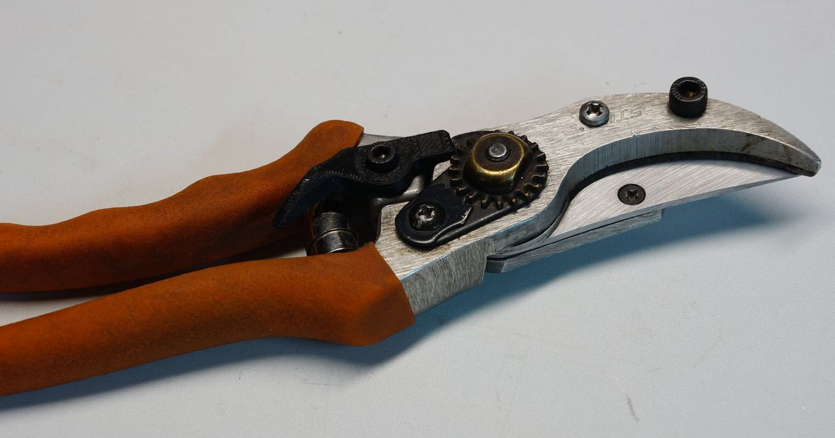 Stihl PP10 bypass pruner lock by Ptarmigan | Download free STL model ...