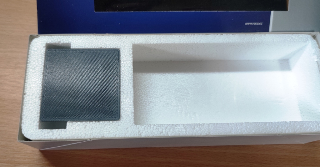 Roco Abdeckung Ersatzteilfach / Roco spare parts compartment cover by ...