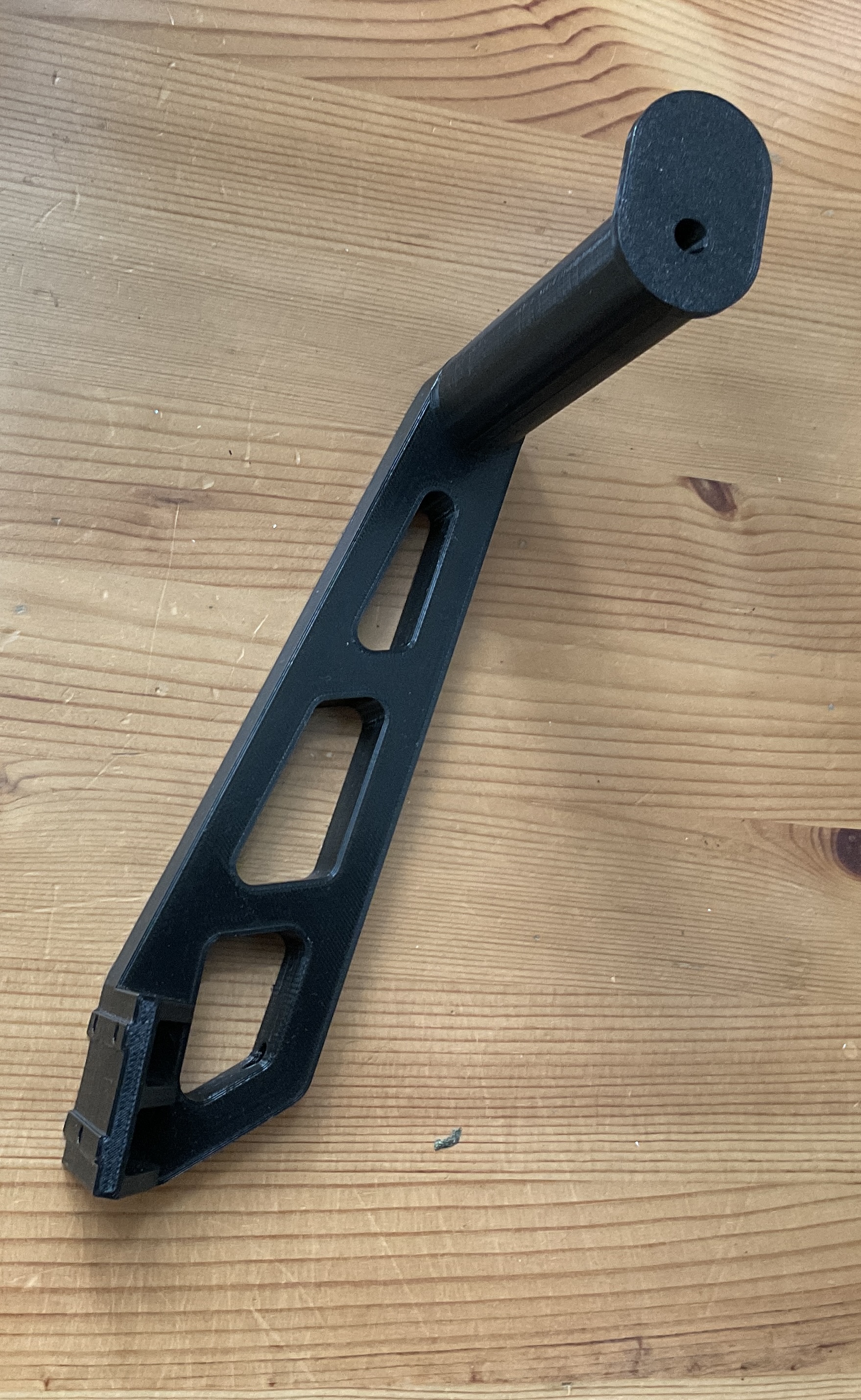 Spool holder for bear frame by James Kirk | Download free STL model ...